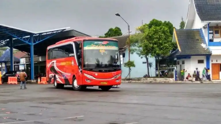 Informasi Lengkap Telp Alamat Pool Bus Pariwisata Sindoro Satriamas